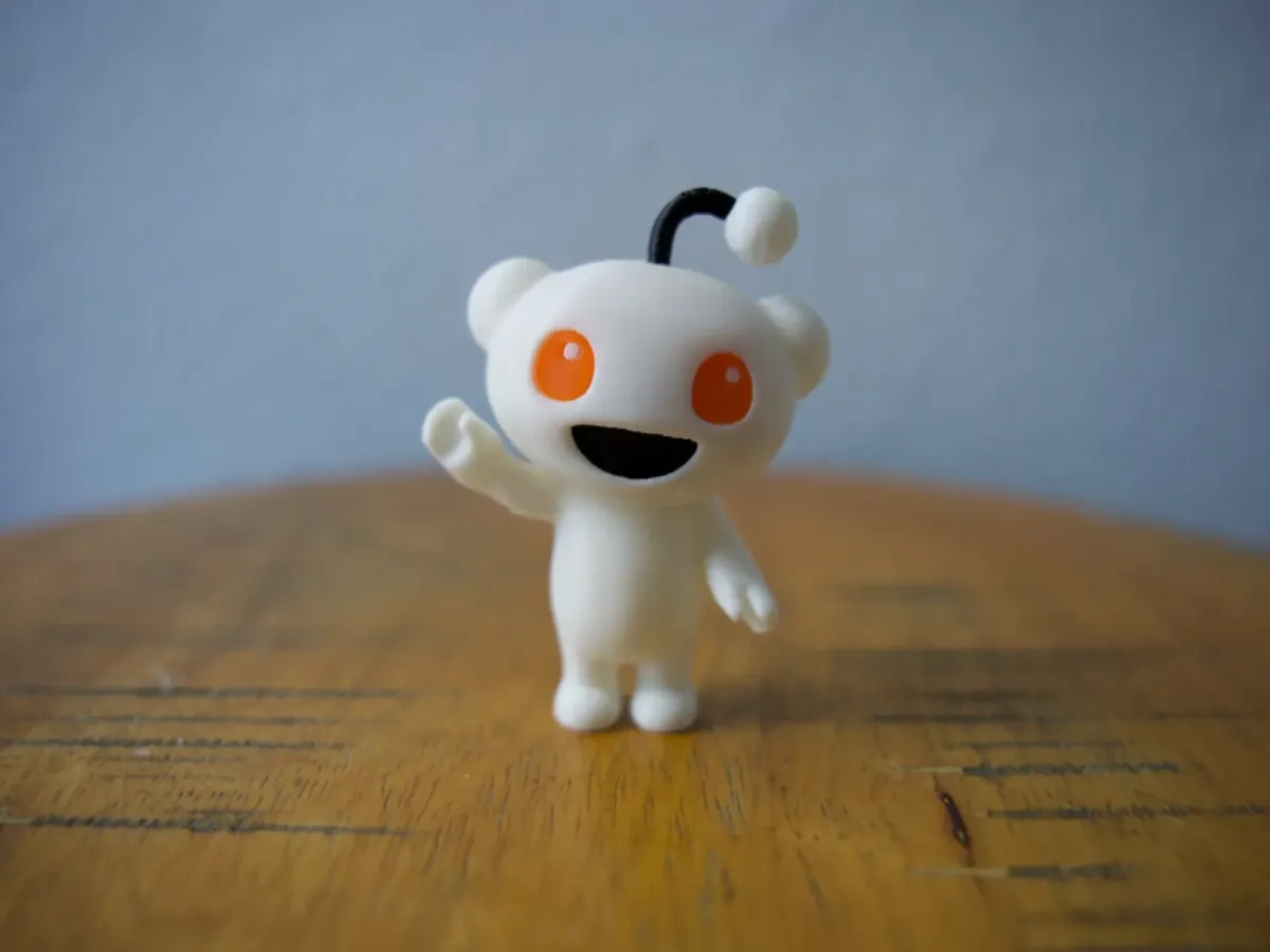 Reddit Snoo (AMS) 二次创作 - 来自 by Truitt MakerWorld：免费下载 3D 模型