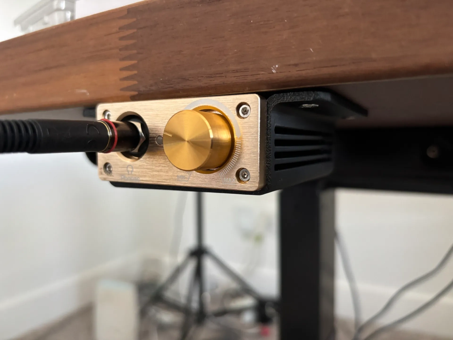 Douk Audio U3桌面支架 来自 heyhemp - MakerWorld