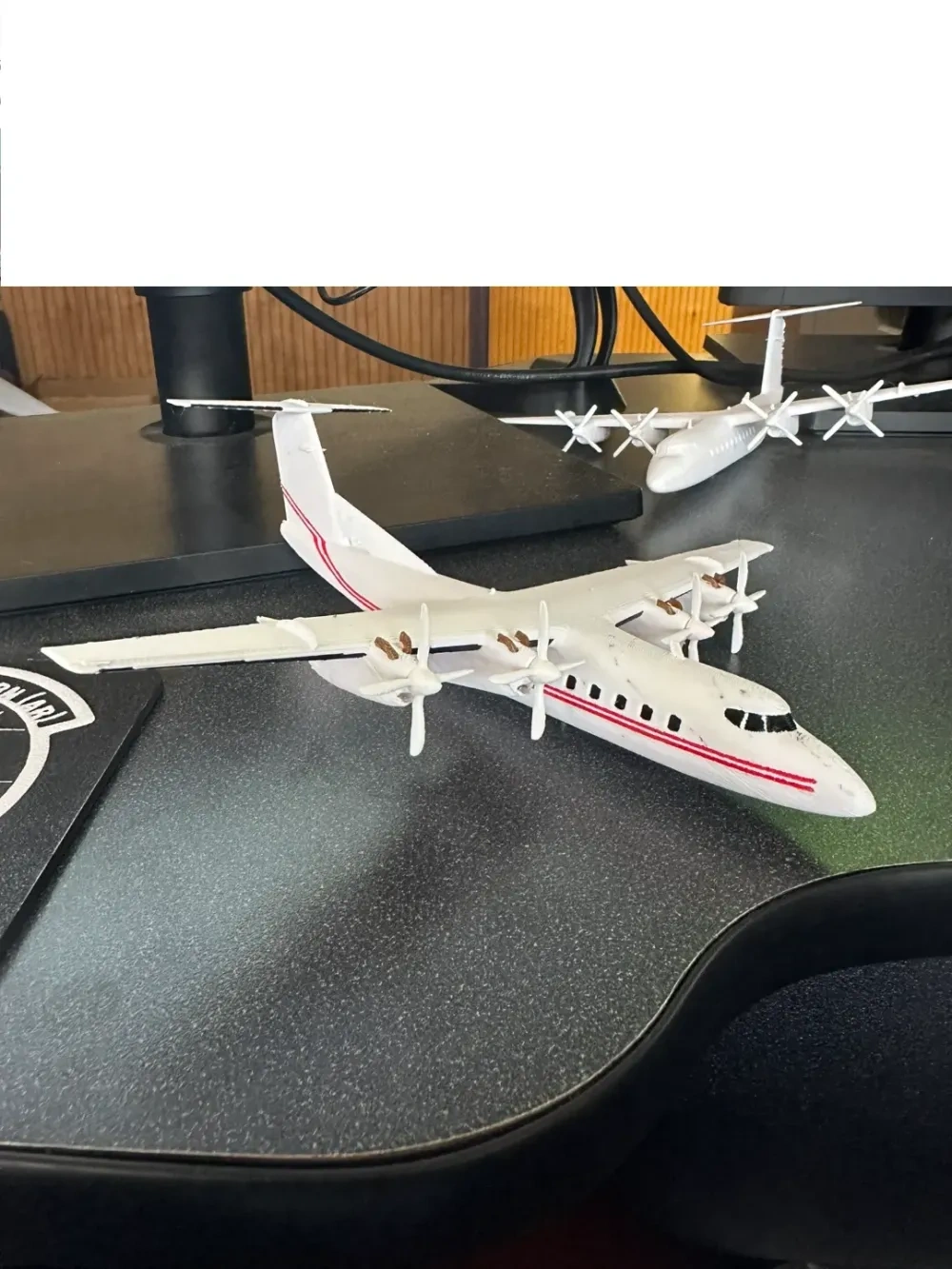 德事隆加拿大DHC-7飞机 来自 NicDaddyMakerWorld：免费下载 3D 模型