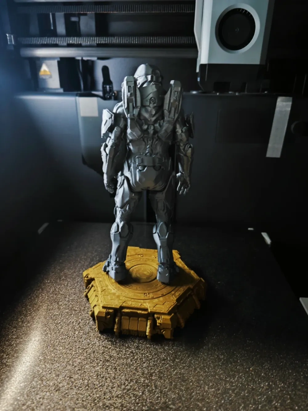 Standby Master Chief 待命士官长 二次创作 - 来自 丰川祥子 MakerWorld：免费下载 3D 模型