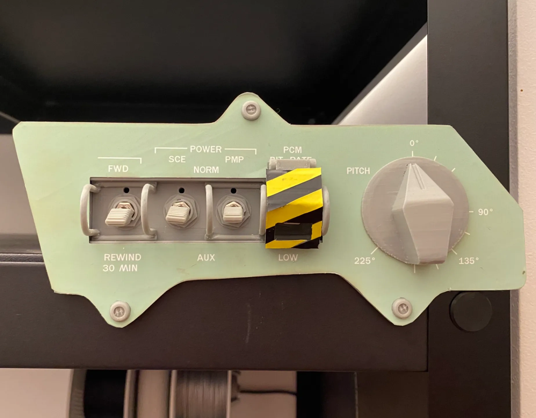 Apollo Instrument Panel (Functional with ESP-Home) 来自 Matteo C ...