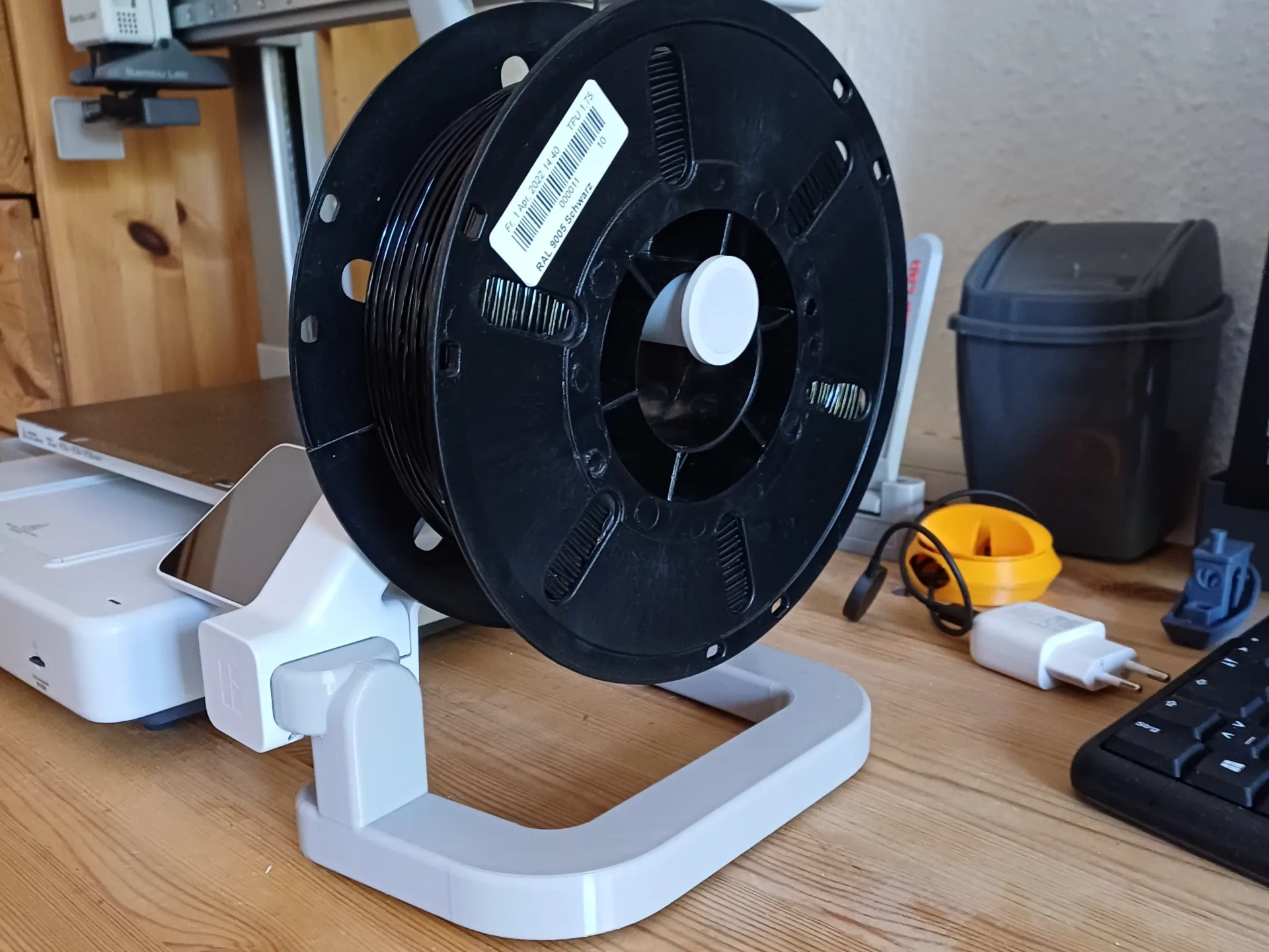 Spool Holder Desktop Stand for the Bambulab A1 来自 Printed_3D - MakerWorld