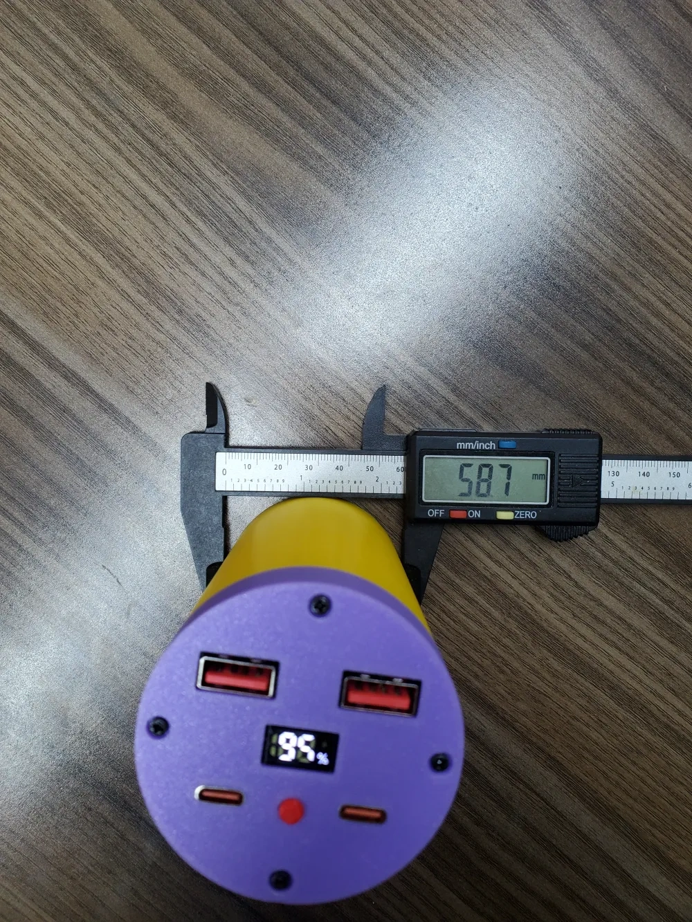 46950/18650/21700充电宝 - 免费 3D 打印模型 - MakerWorld