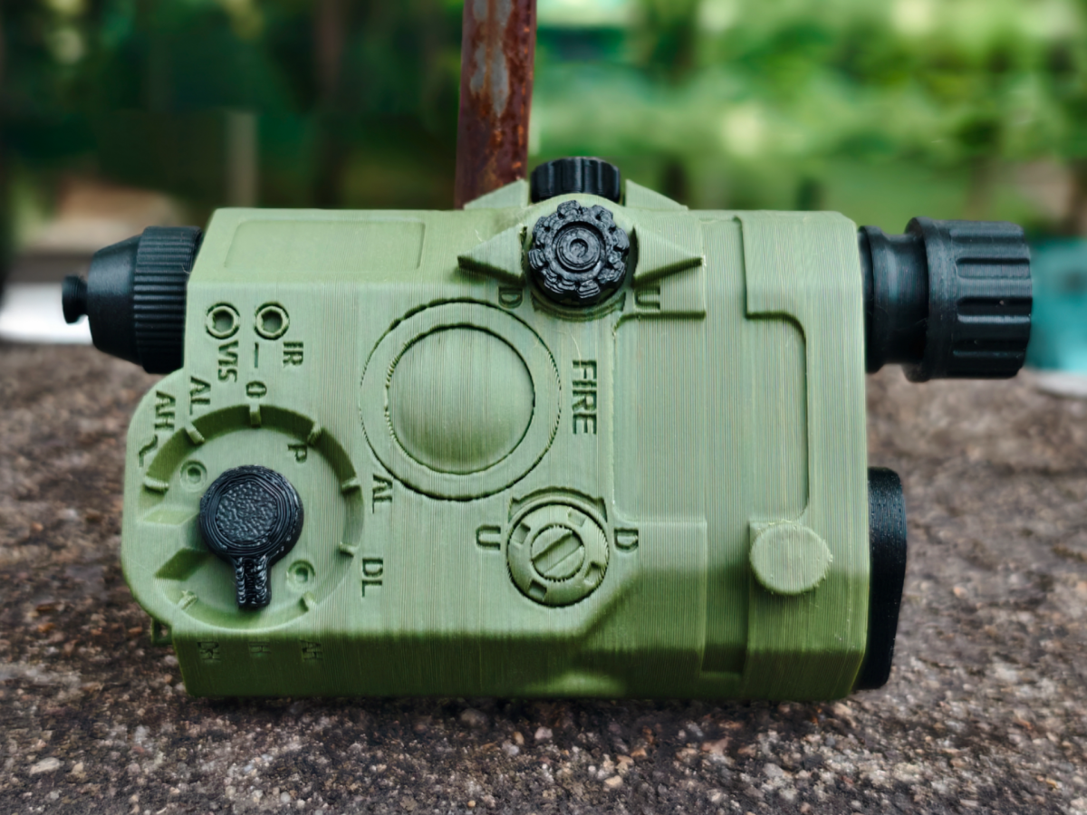 EOTech PEQ-15 DBAL-A2 激光照明瞄准器玩具模型 - 免费 3D 打印模型 - MakerWorld
