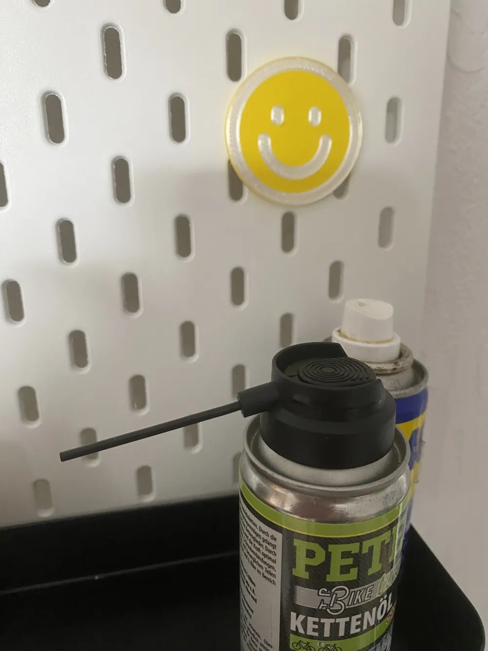 IKEA Skadis 表情符号夹 – 用于洞洞板 来自 eric.willms MakerWorld：免费下载 3D 模型