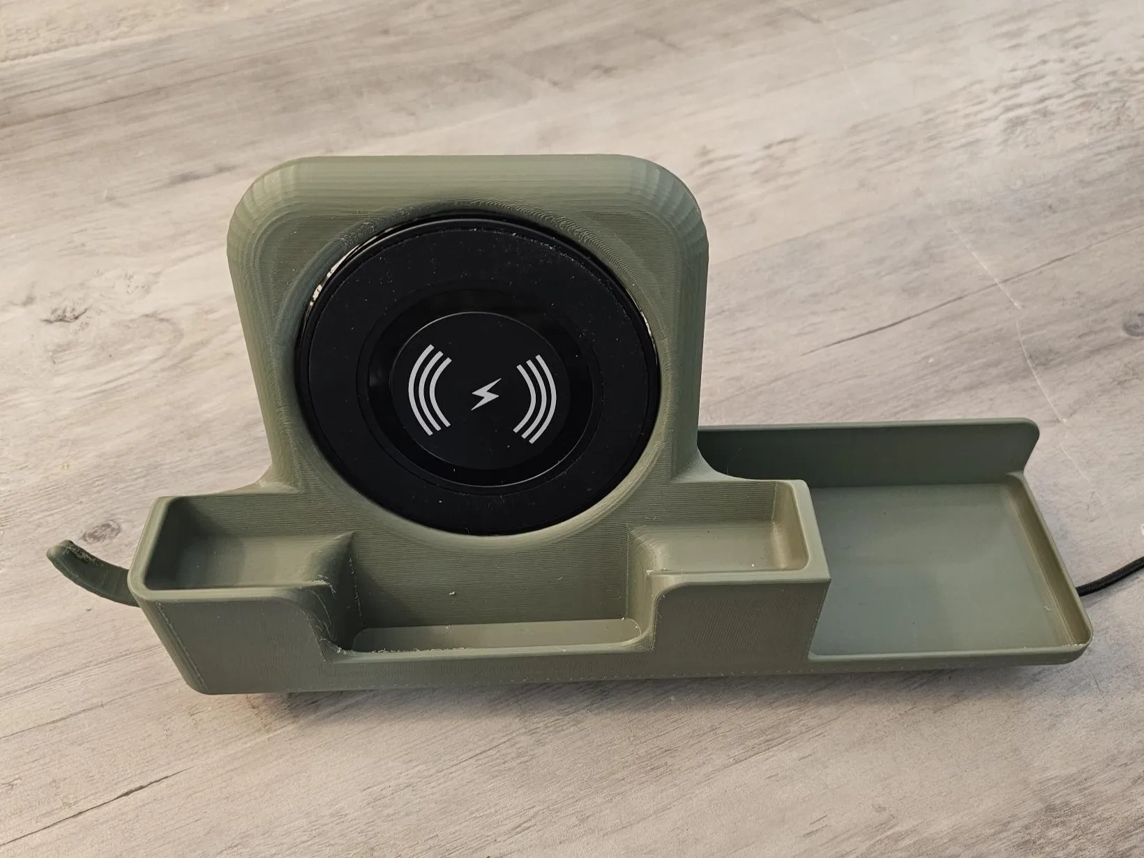 Android Wireless Charging Phone Stand 来自 Mahdi Edraki - MakerWorld