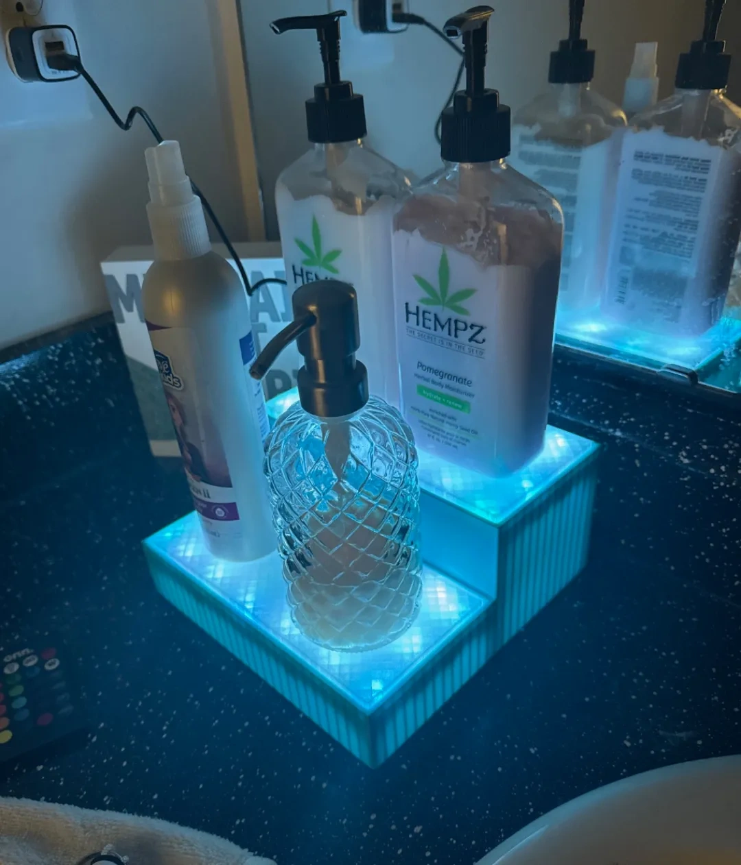 Tiered Display with LEDs 来自 Carman3D - MakerWorld