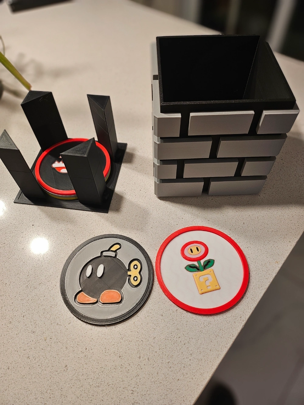 Super Mario Grey Bowser CastleBrick+5xCoasters box 来自 Tommy Gun ...