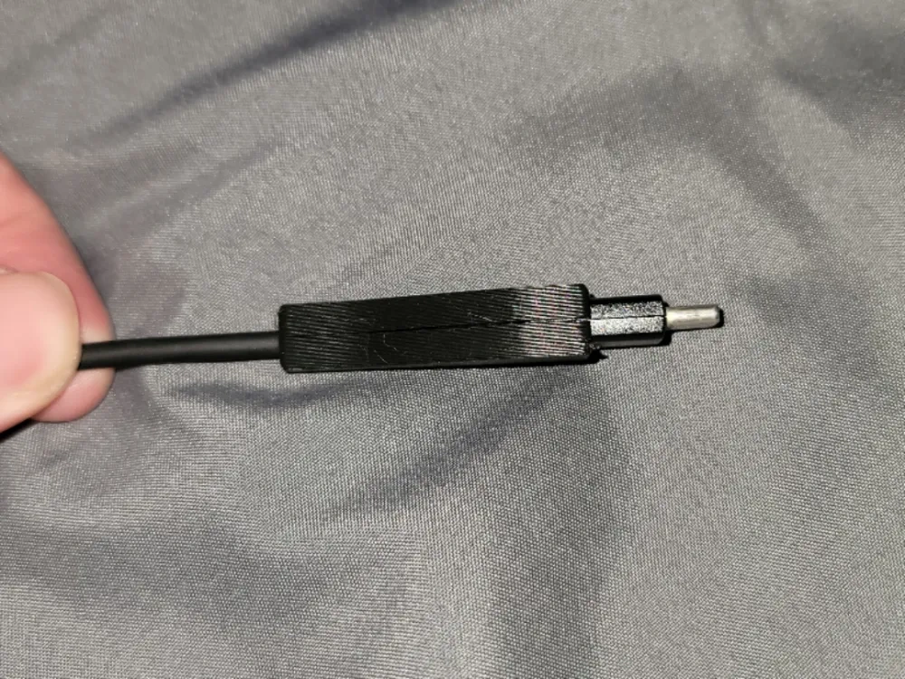 USB-C 线缆保护器 - 免费 3D 打印模型 - MakerWorld