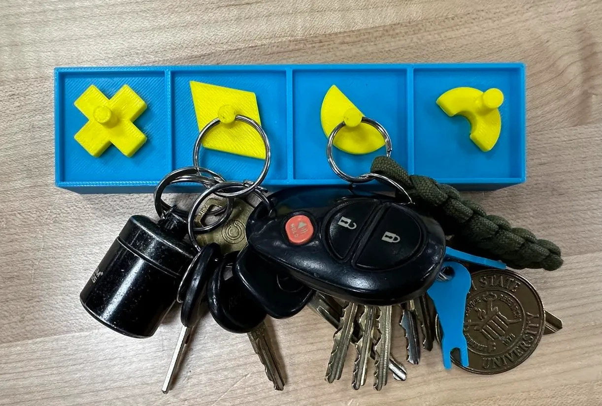 Perfection Board Game Key Holder 来自 mgrimes - MakerWorld