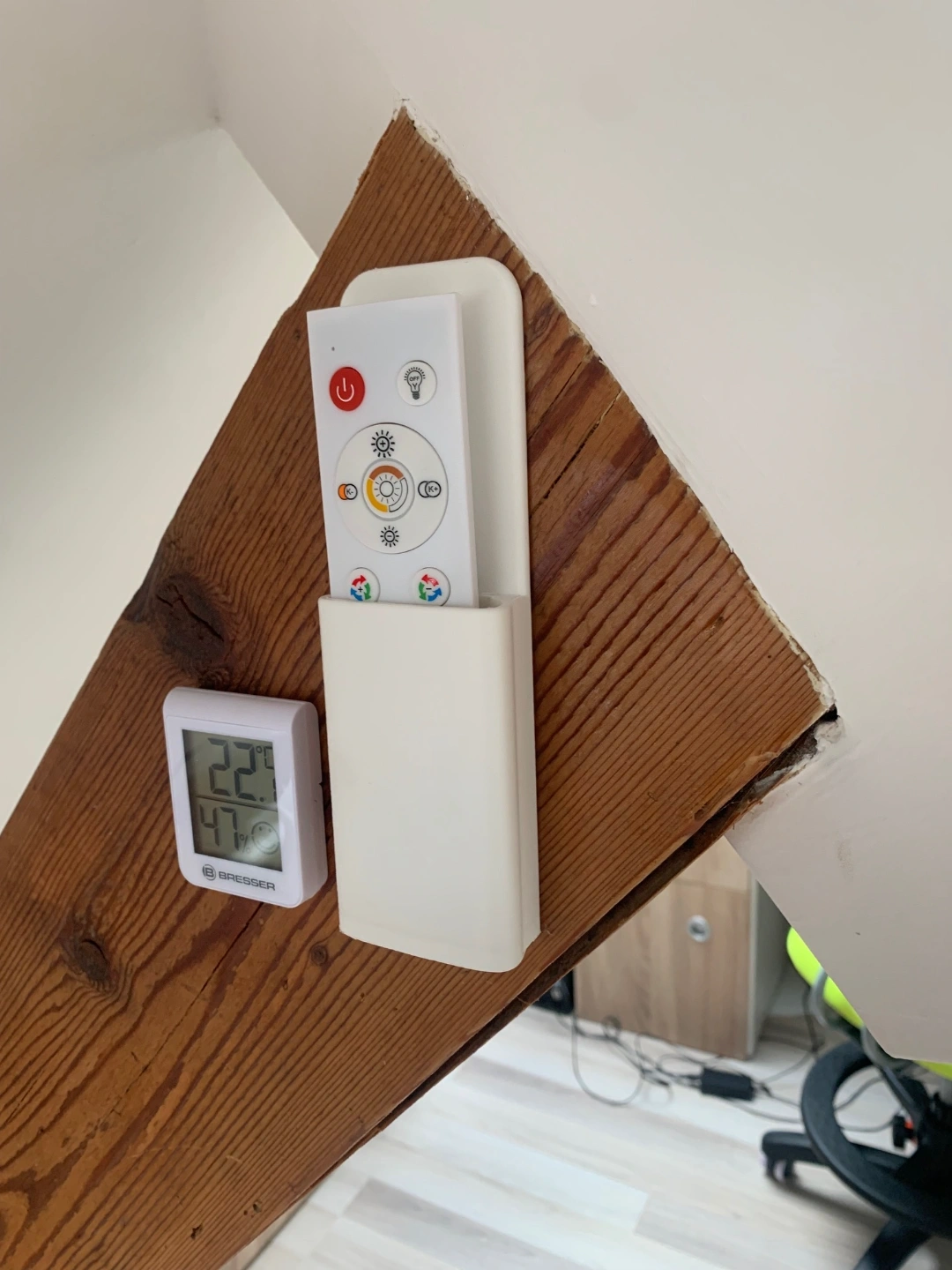 remote controll holder 来自 prdak27 - MakerWorld