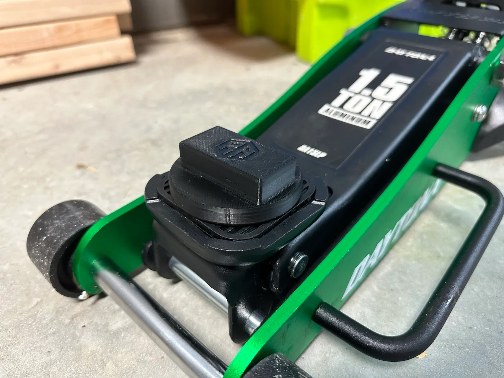 BMW Supra Jack Pad 来自 RomeoAlfa - MakerWorld