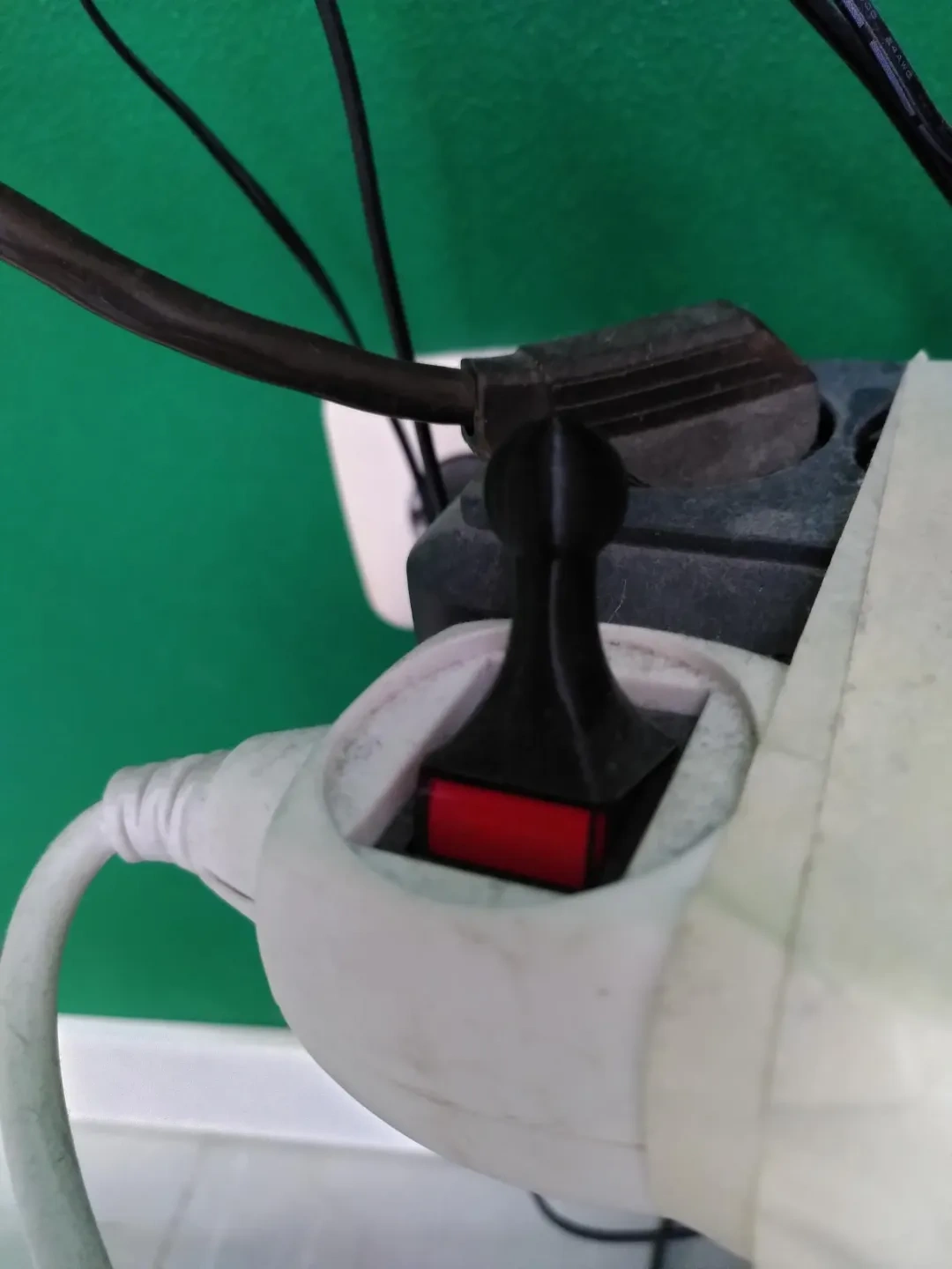 Pawn style power strip button lever 来自 Luckyboy - MakerWorld