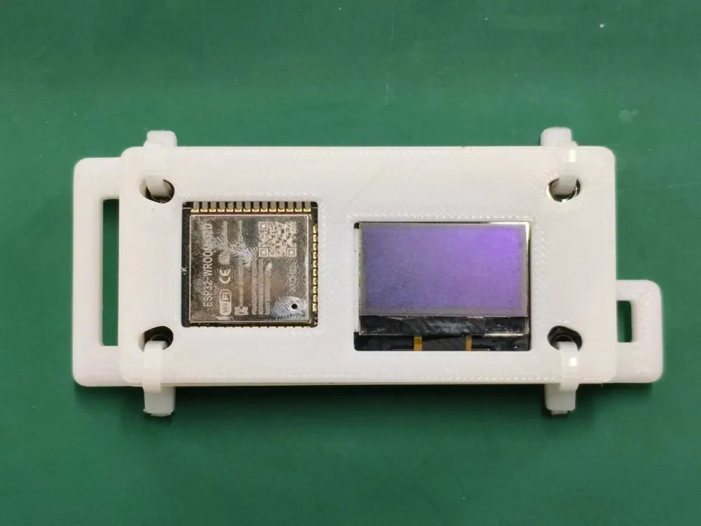 Wemos Lolin32 Casing(ESP32 with 0.96inch OLED) 来自 min - MakerWorld