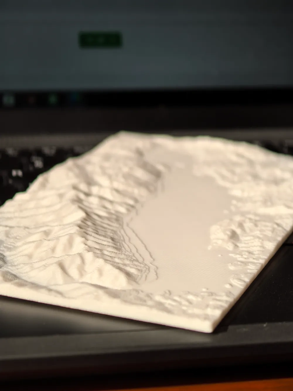 云南大理苍山洱海地形3D模型 - 免费 3D 打印模型 - MakerWorld