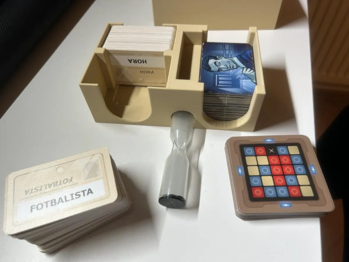 Codenames Compact Box Organizer 二次创作 - 来自 St4lker - MakerWorld