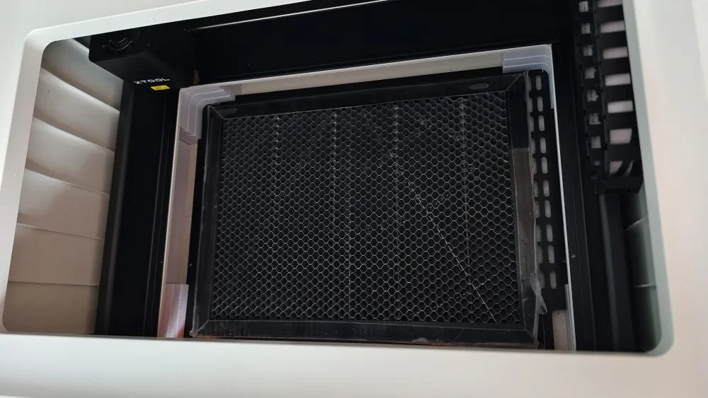 DIY XTool M1激光雕刻机垫高座 来自 Alexie MakerWorld：免费下载 3D 模型