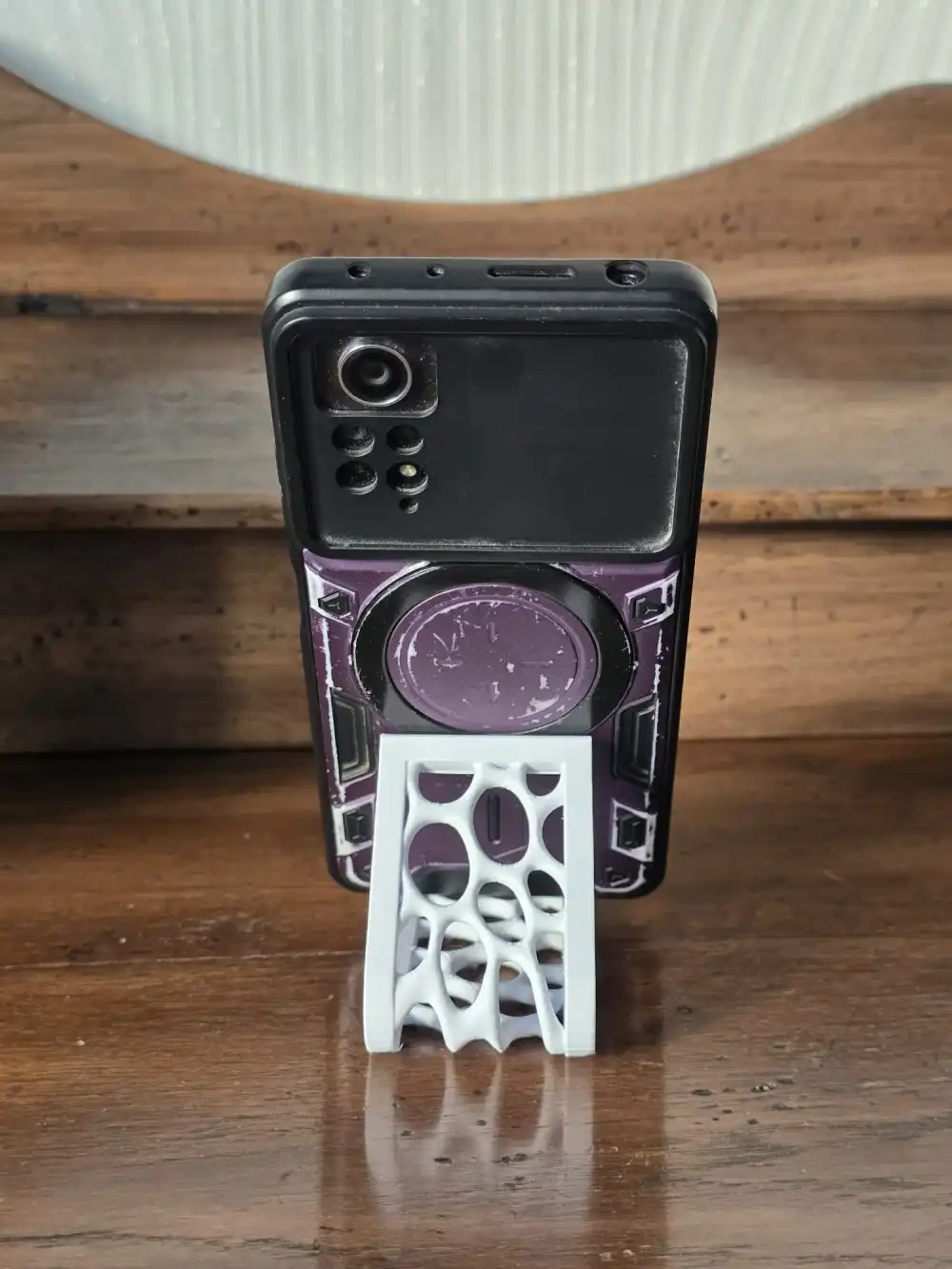 Voronoi 手机支架 - 免费 3D 打印模型 - MakerWorld