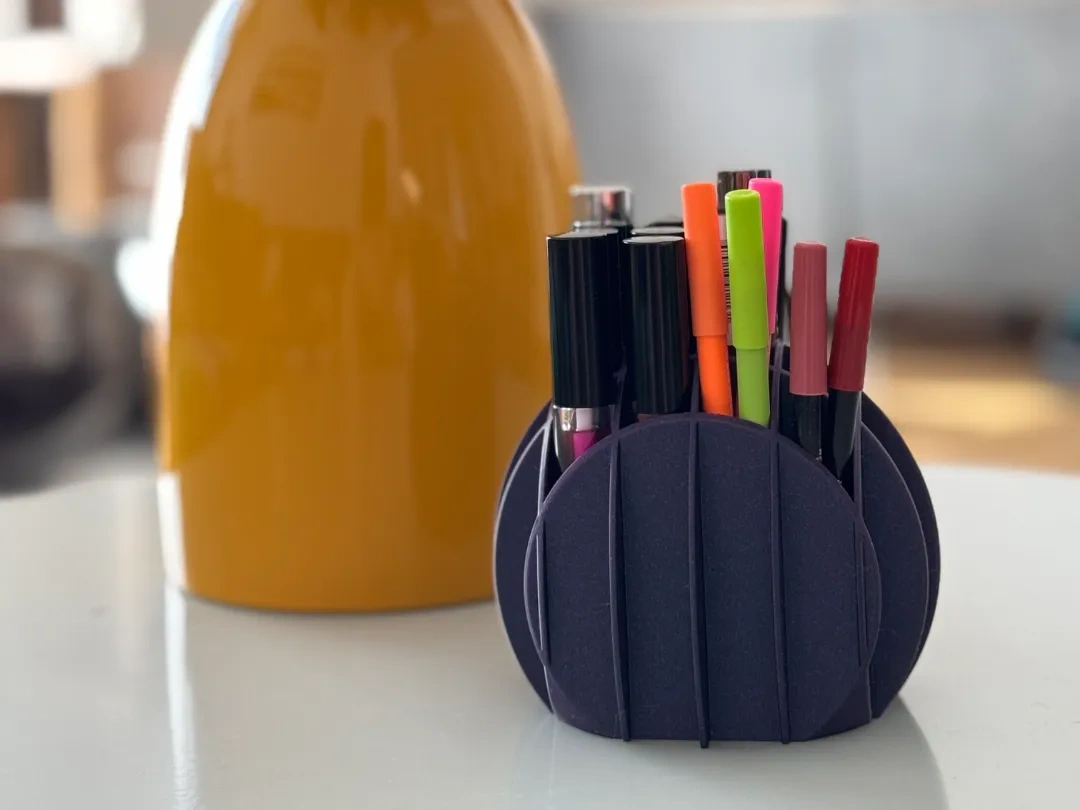 Modern and Functional Pen Holder 来自 Hibin - MakerWorld