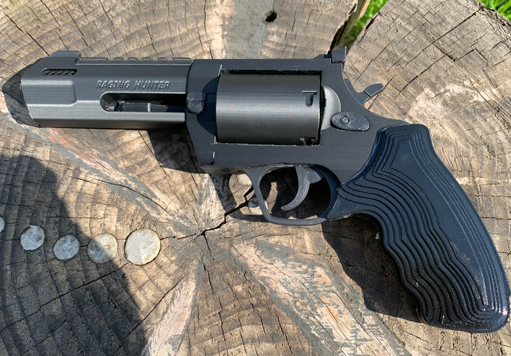 Taurus Raging Hunter 500 Magnum Revolver 来自 Zzz3DSelkirk - MakerWorld