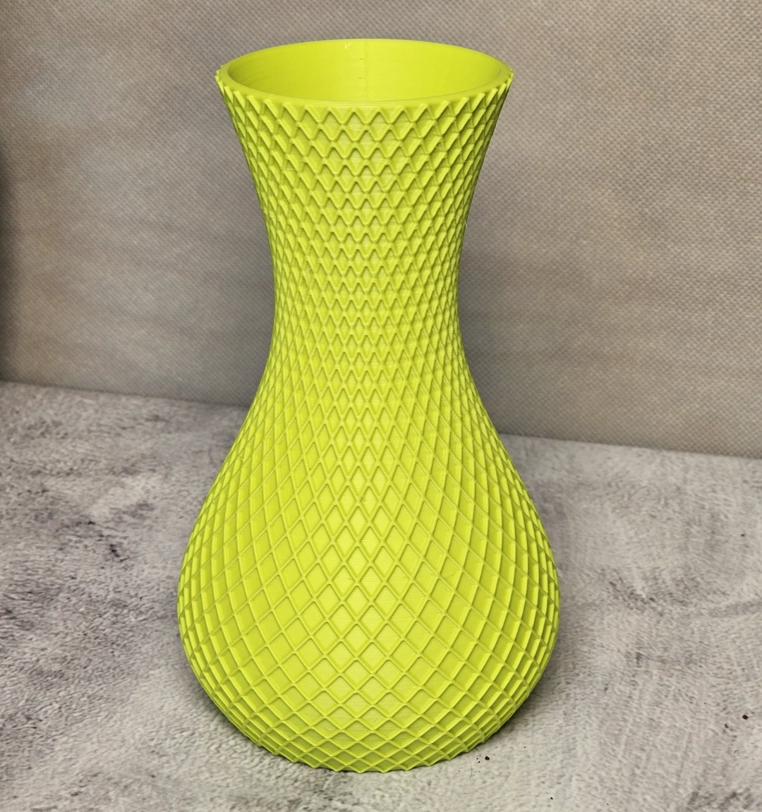 Vase with polygon pattern 来自 BenniBiene - MakerWorld