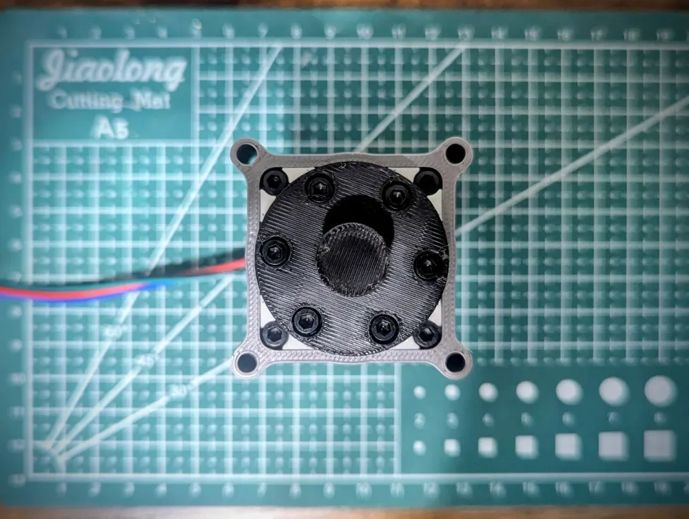 4:1 减速比NEMA 17行星齿轮箱 来自 SamBuildsStuff MakerWorld：免费下载 3D 模型