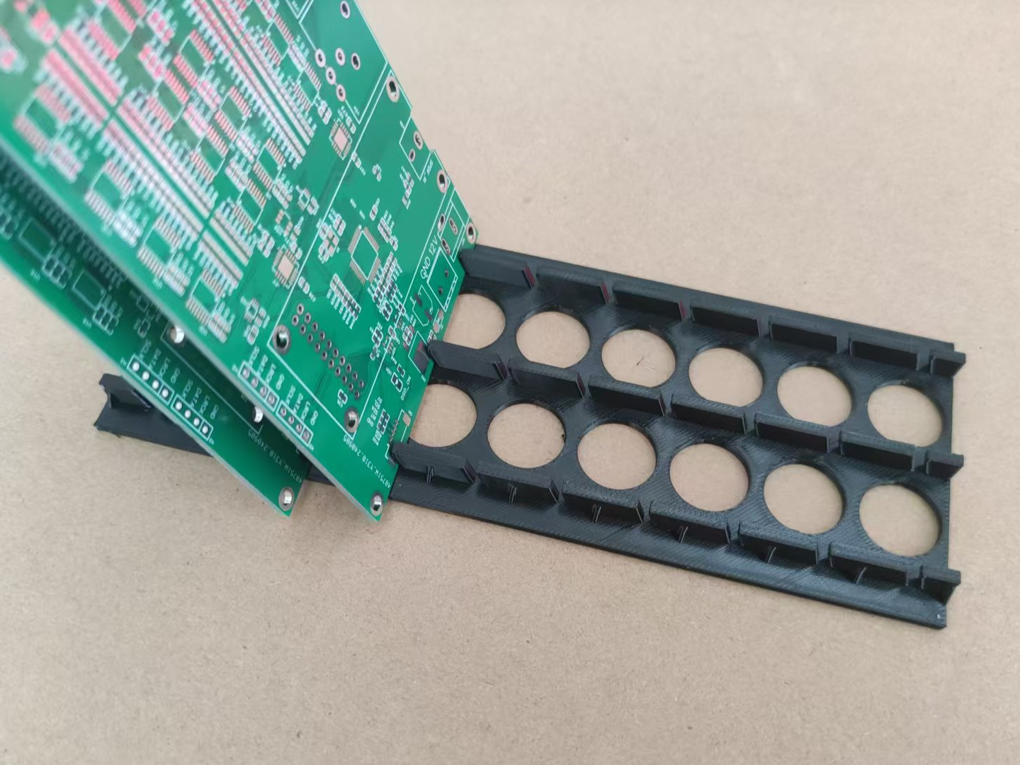 PCB料架 来自 user_1660210339 - MakerWorld