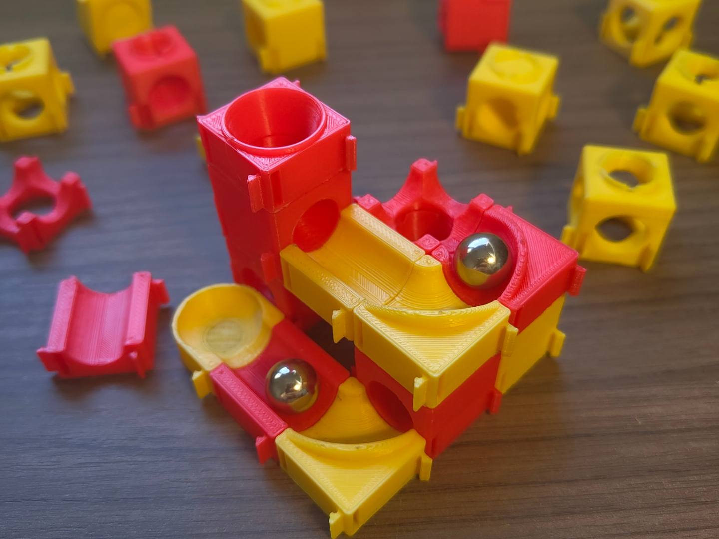 自由组合的轨道小球 来自 Mr.Chen - MakerWorld