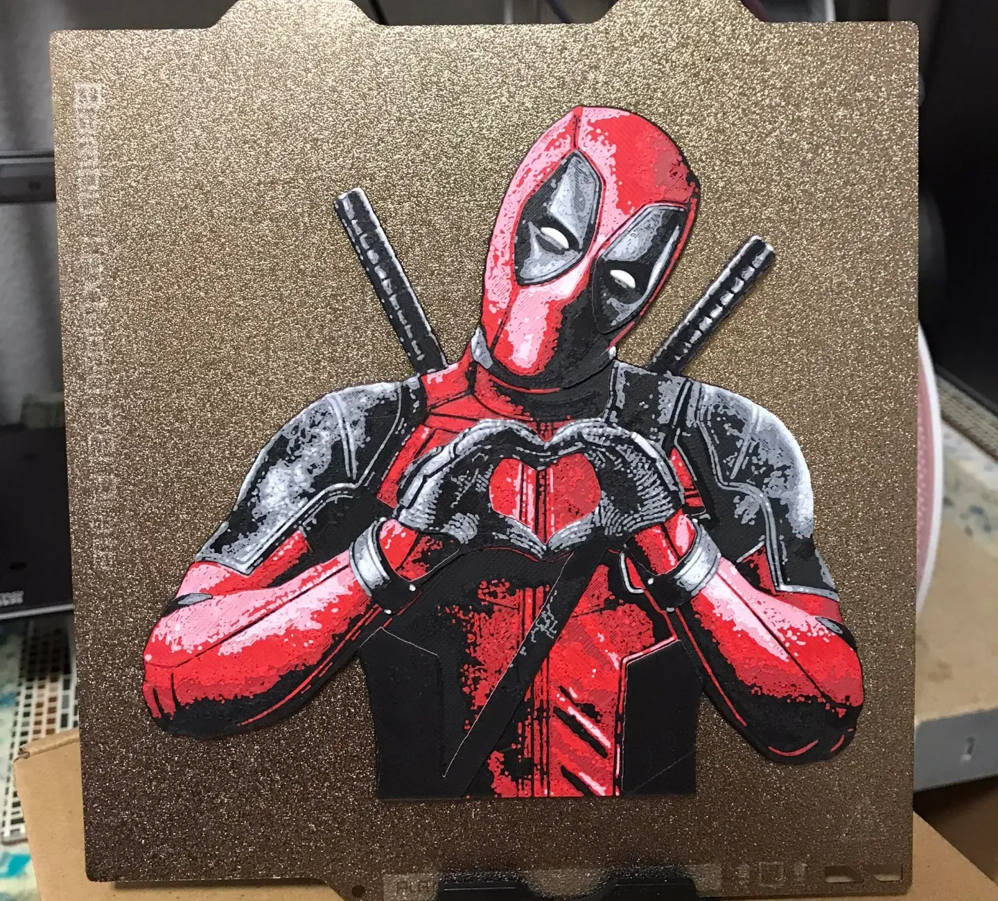 Deadpool HueForge Love- 4 color, No Background 来自 jesrry903 - MakerWorld