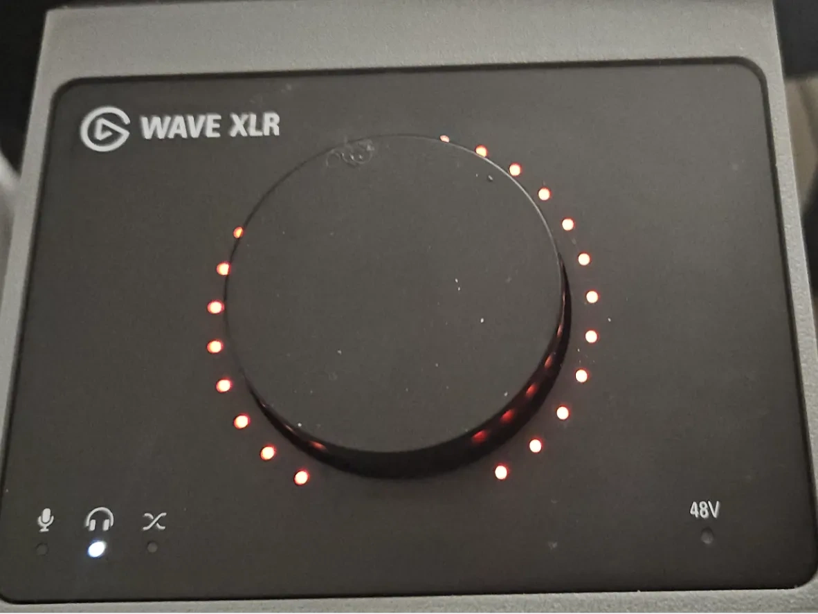 Elgato Stream Deck MK2 / Wave XLR支架 来自 BrokeBoyPrints - MakerWorld