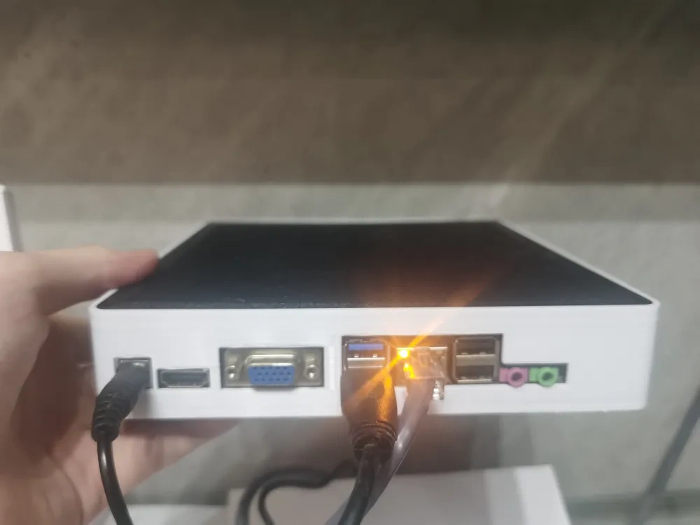 ITX 17×17小机箱 来自 吃个奶酪 MakerWorld：免费下载 3D 模型