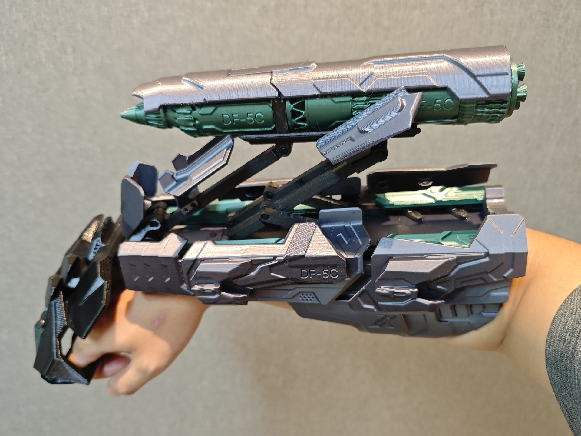 东风5c科幻版导弹手臂 来自 熔界 MakerWorld：免费下载 3D 模型