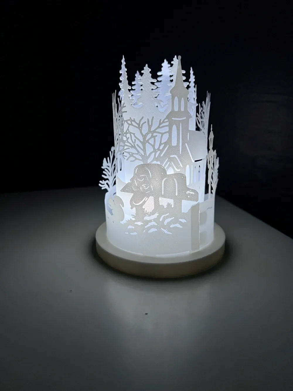 Christmas Scene Round Lantern - 免费 3D 打印模型 - MakerWorld