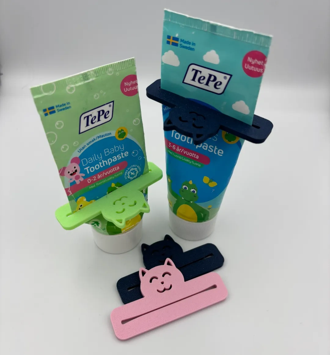 Toothpaste Tube Squeezer - Cat 来自 Qrafted Engineering MakerWorld：免费下载 3D 模型