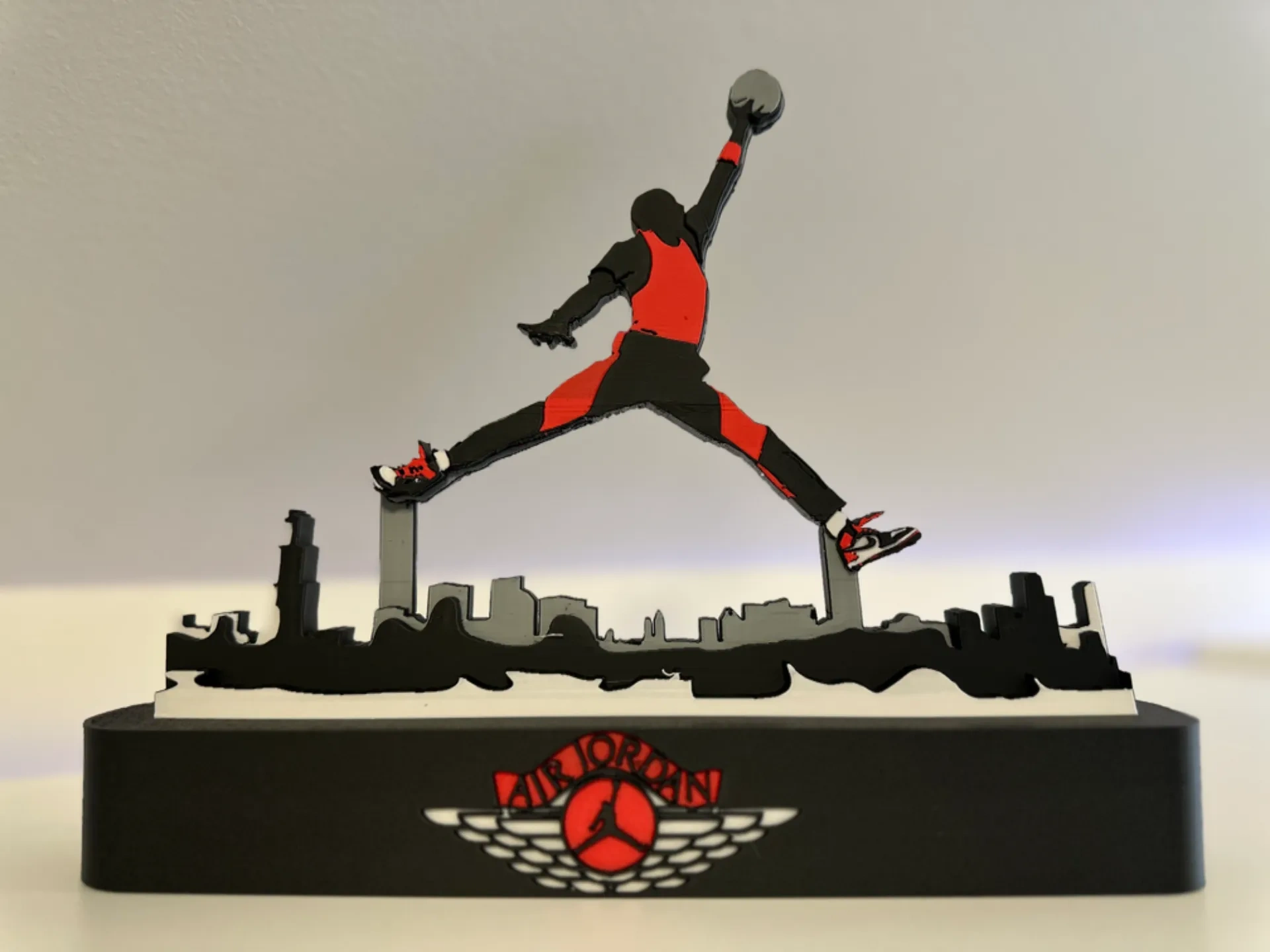 乔丹飞人雕像展示架——耐克乔丹飞人标志 来自 3D Print Vibe - MakerWorld