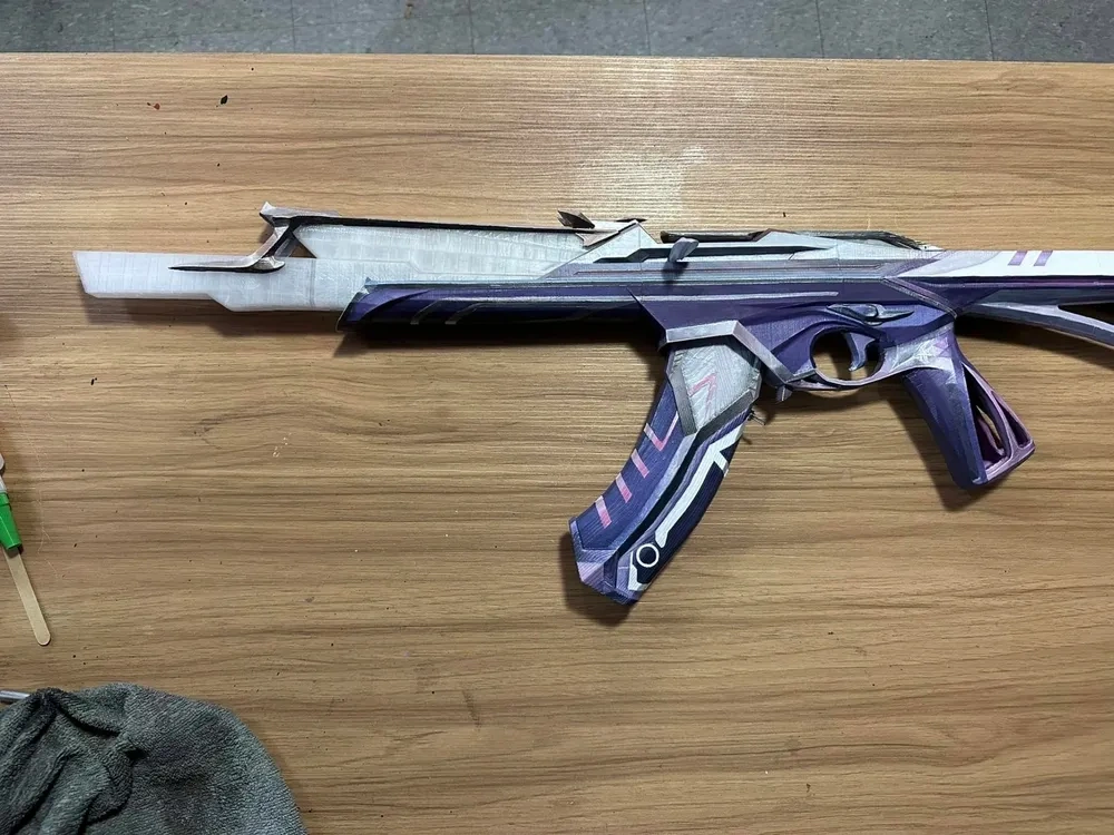 Sentinel of Light VANDAL VALORANT Cosplay (LED) 来自 EhRabzMakerWorld：免费 ...