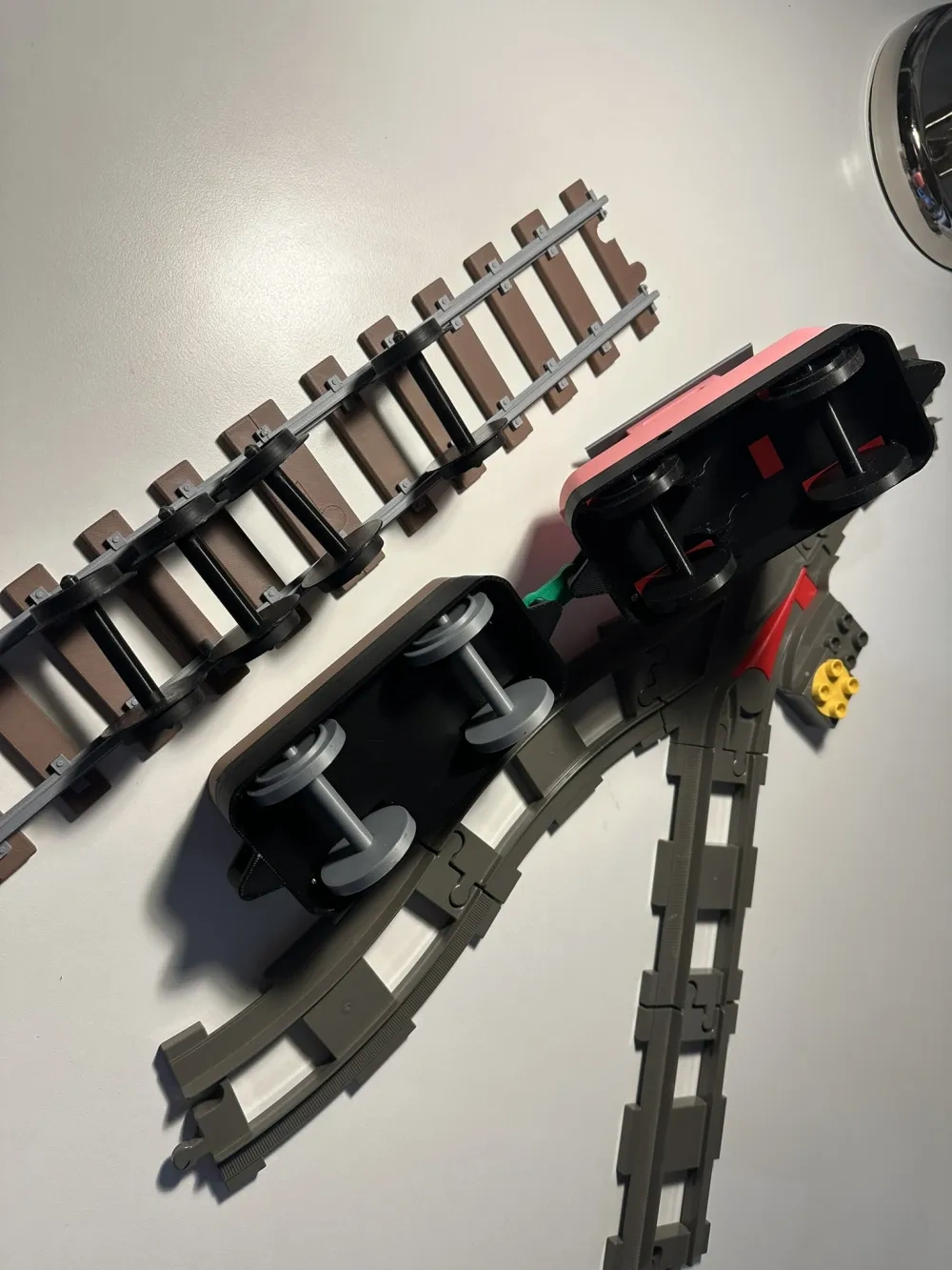 Bricks Duplo 和 Scale G (LGB) 兼容火车 来自 Johnny_Pilot MakerWorld：免费下载 3D 模型