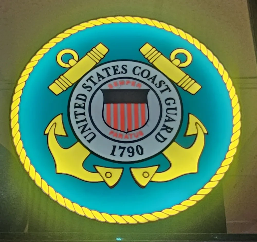 海岸警卫队标志灯箱 - 免费 3D 打印模型 - MakerWorld