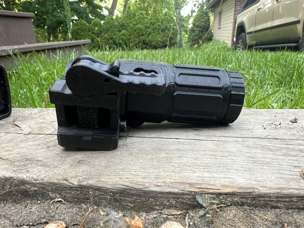 EOTECH HHS II Scope Red Dot Sight - 免费 3D 打印模型 - MakerWorld