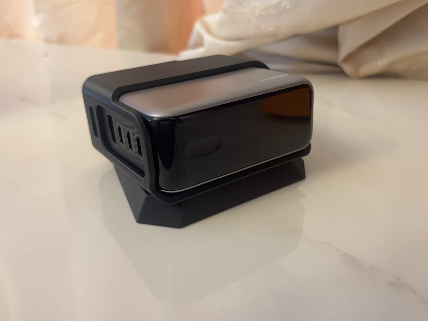 酷态科10号超级电能充ultra 桌面充电站 来自 U-MOCO MakerWorld：免费下载 3D 模型