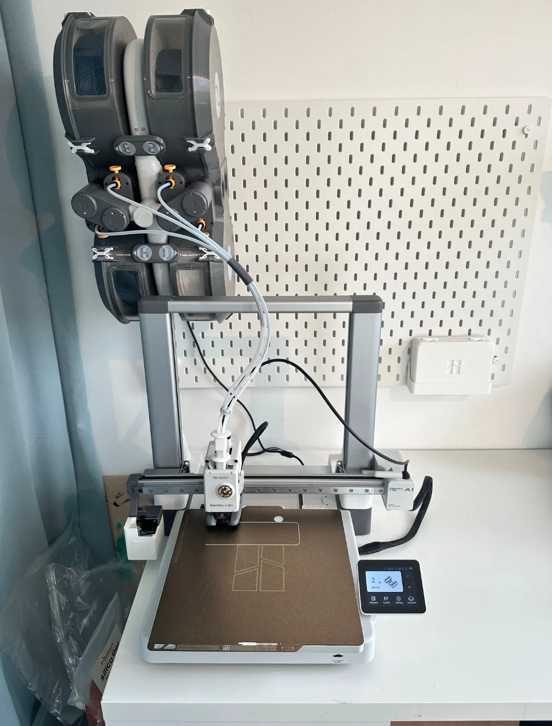 AMS Lite wall mount for IKEA Skadis pegboard 来自 Westeros Designs ...