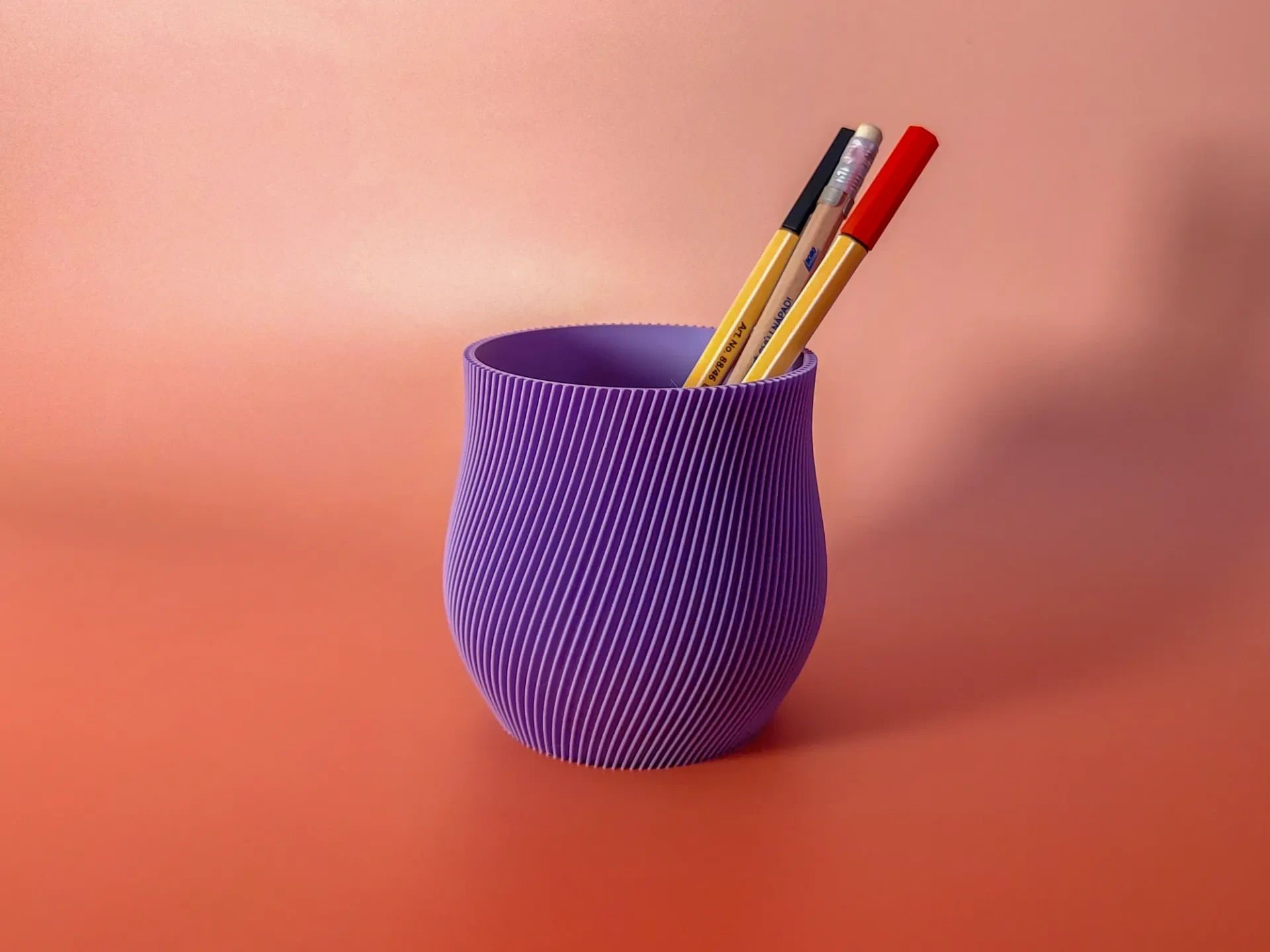 Flower pot for pencils 来自 MartyDIY - MakerWorld
