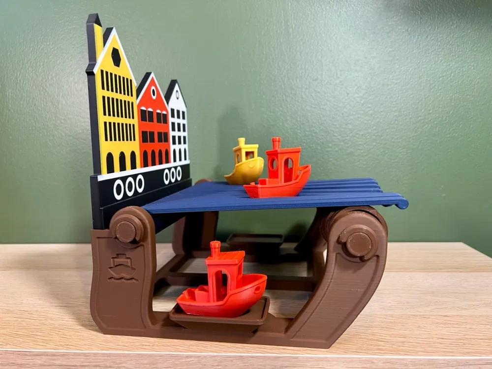 Benchy港口-为Benchy爱好者展示的场景 来自 ozarkexpeditions - MakerWorld