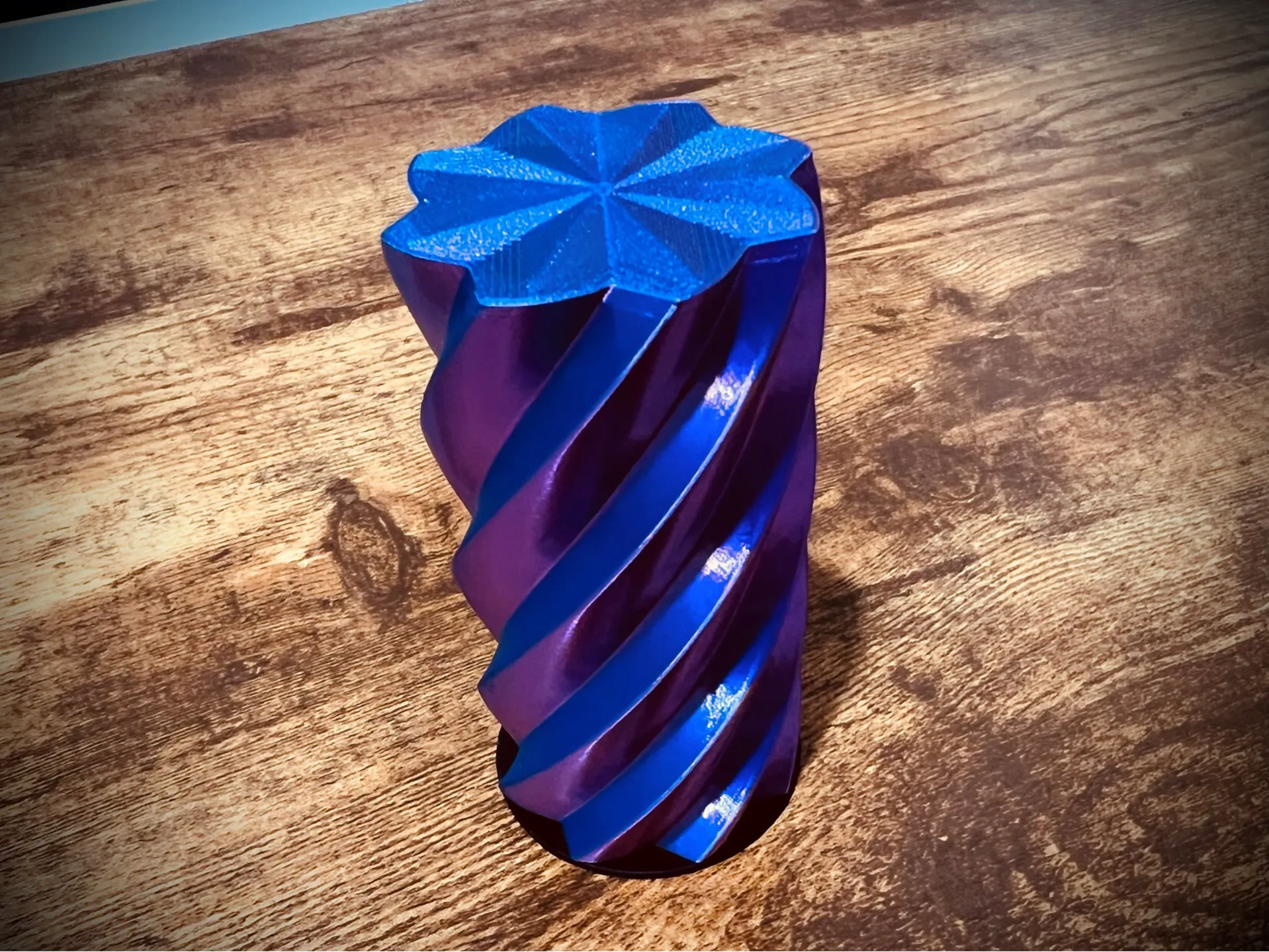 中型高档收纳盒 来自 Scott Miller MakerWorld：免费下载 3D 模型