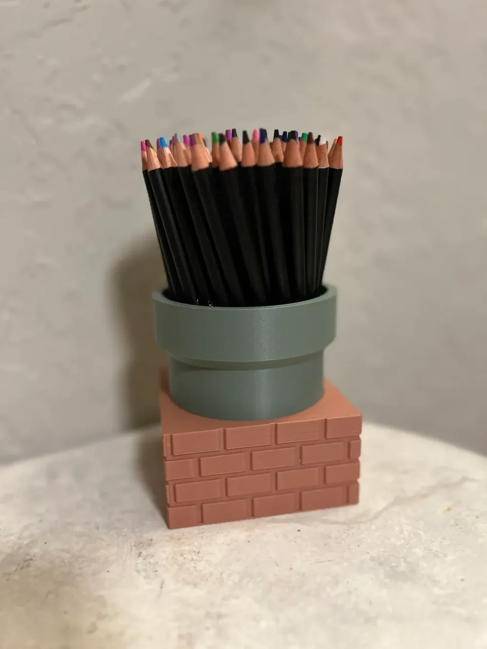 马里奥管道笔架（无需支撑） - 免费 3D 打印模型 - MakerWorld