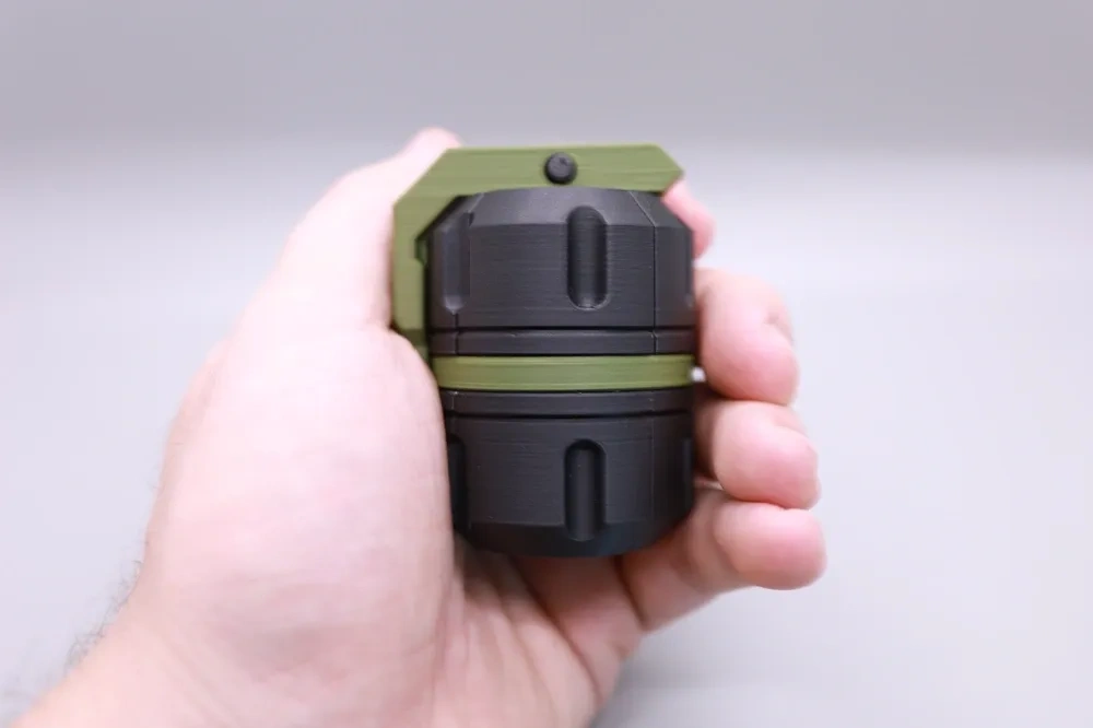 爆炸玩具手榴弹！ 来自 Kevbot. - MakerWorld