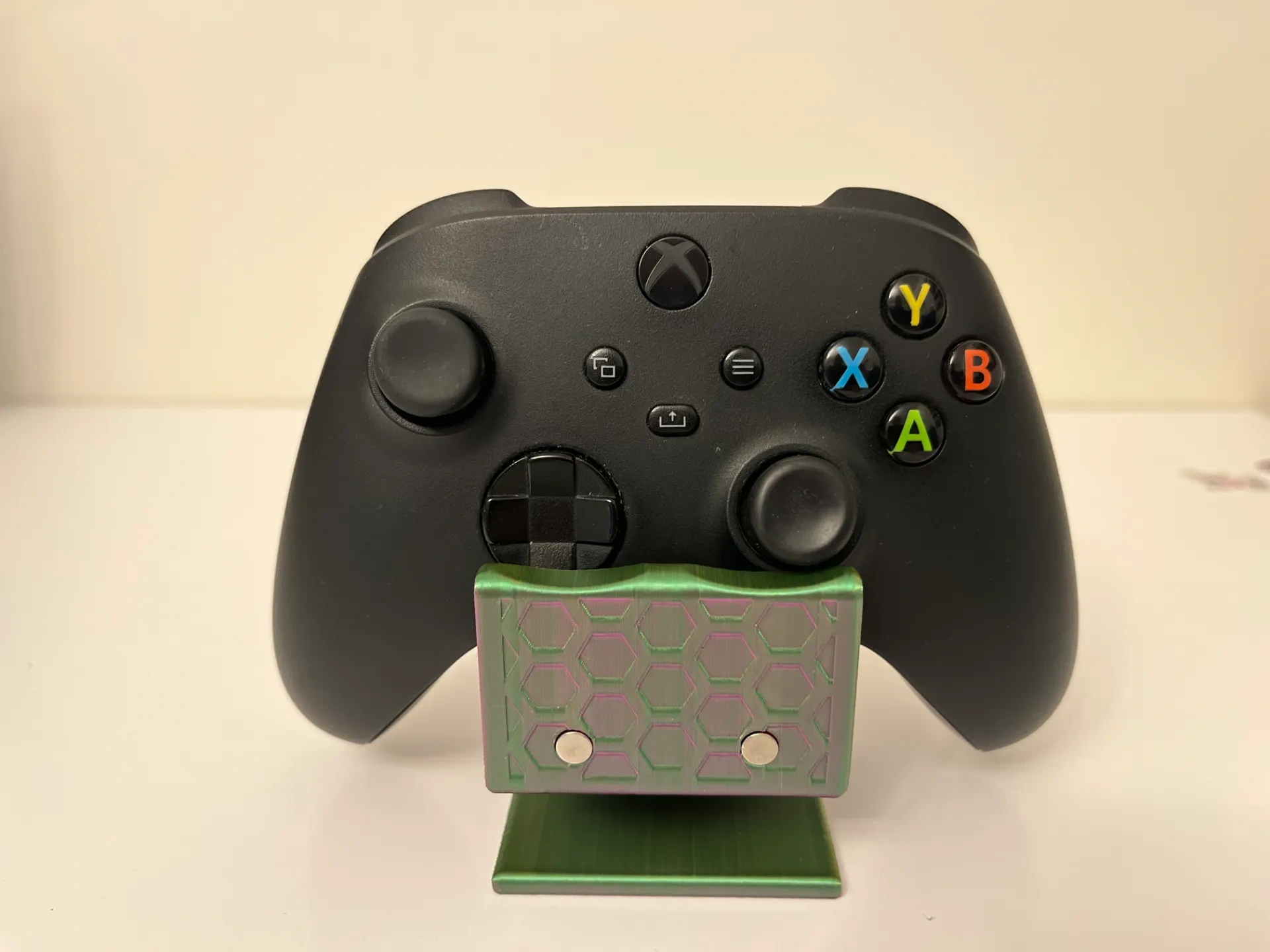 磁性手柄支架V2 PlayStation & Xbox 来自 chmod_700 MakerWorld：免费下载 3D 模型