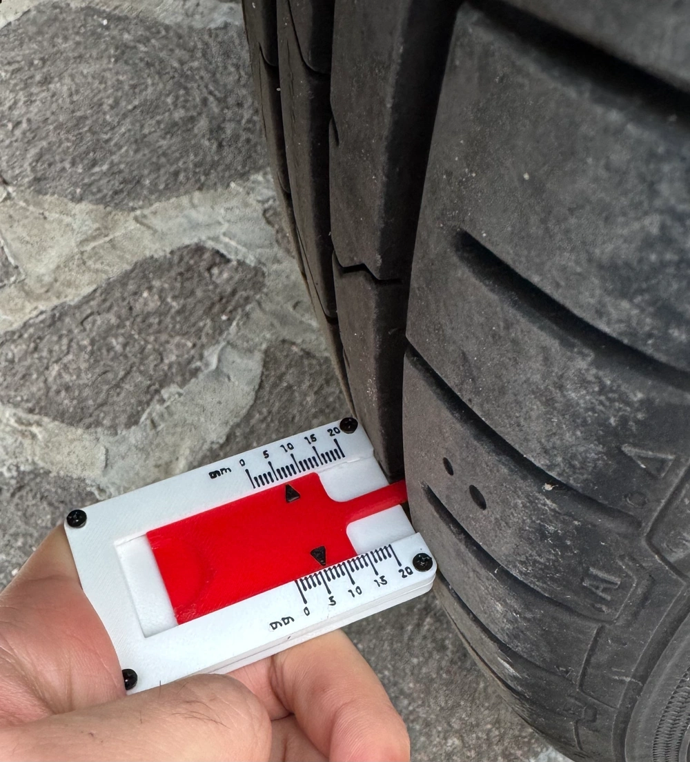 Tyre tread depth measuring tool (READ DESCRIPTION) 来自 matteomastro98 ...