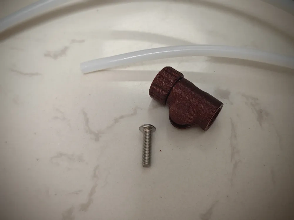 进料万向导向头 universal fairleader 特氟龙管接头 来自 六六MakerWorld：免费下载 3D 模型