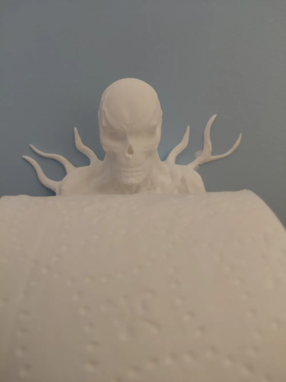 Stranger Things 维克那卫生纸架 - 免费 3D 打印模型 - MakerWorld